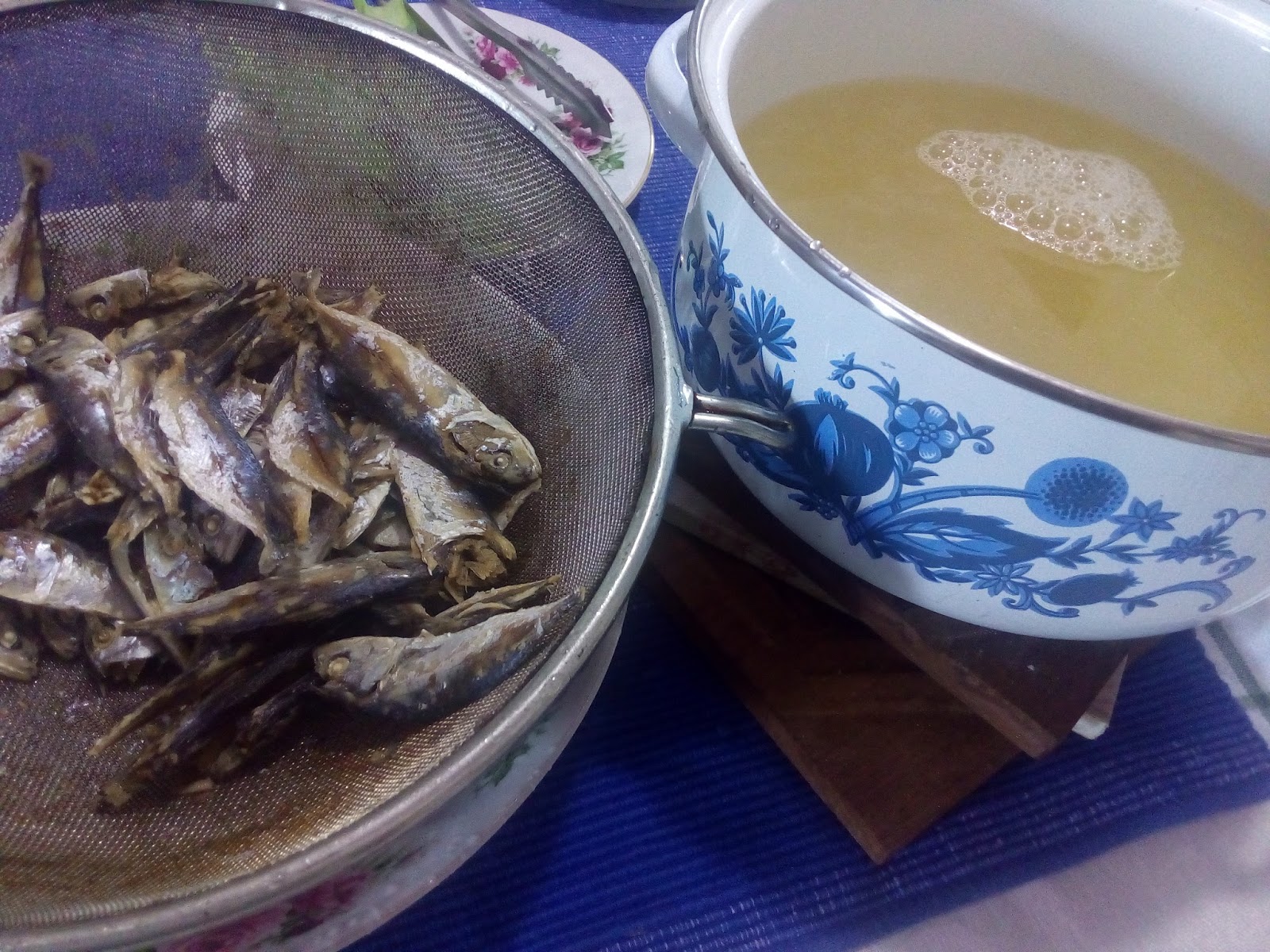 SurayaMSyed: Mee Sup Ikan Bilis