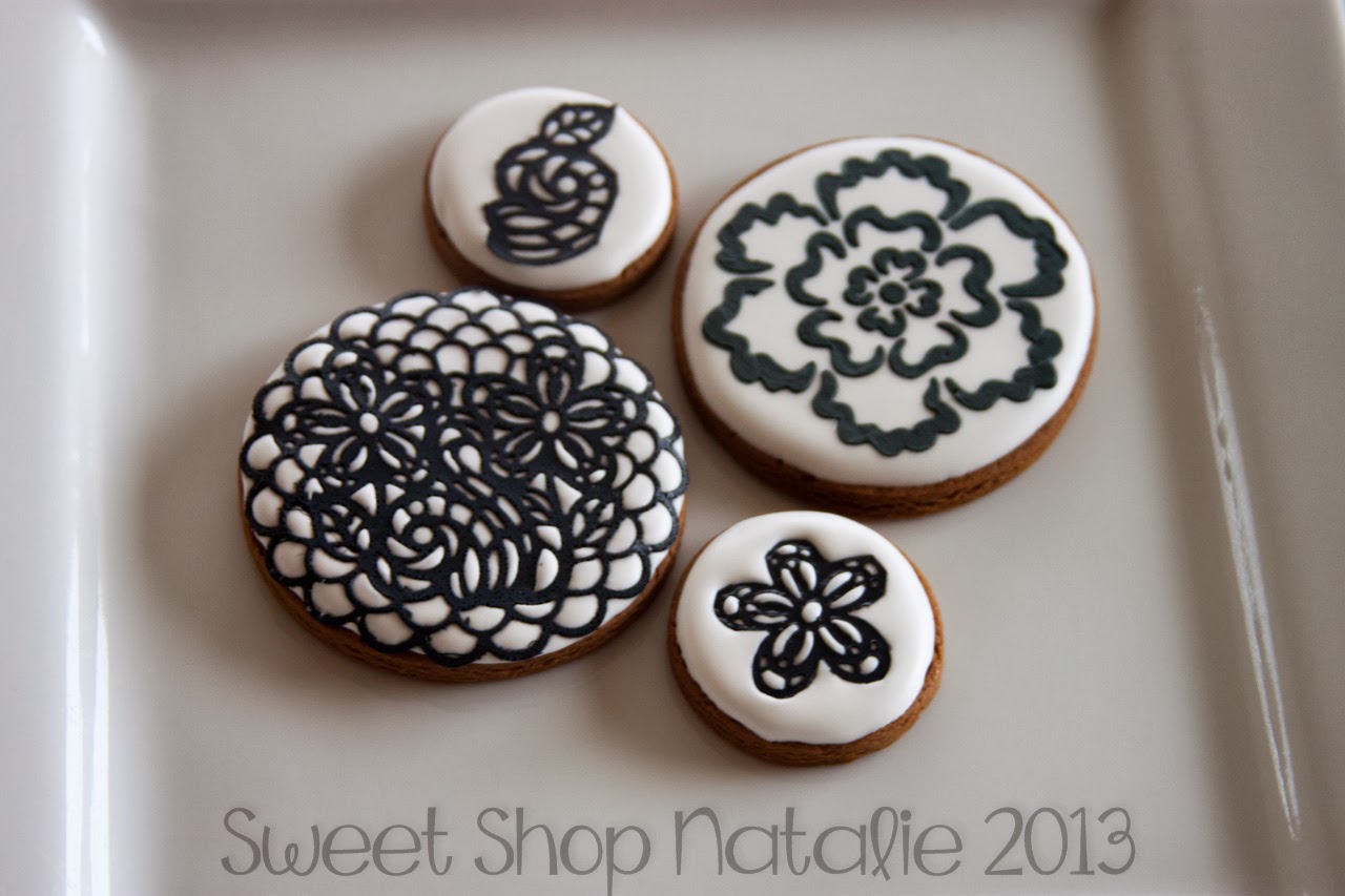 Sweet Shop Natalie: Sugar Dress and Stencil Cookies