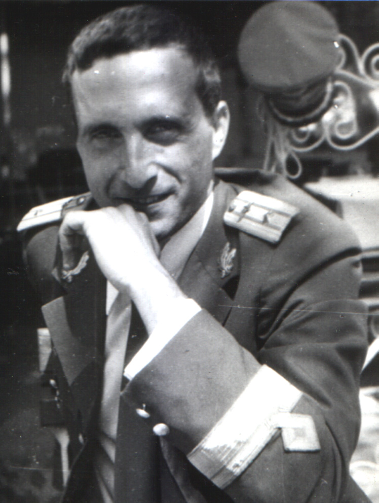 Suntem România! (revistă-magazin independenta): 061. In memoriam 1 ...