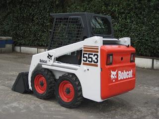Mini Incarcatoare frontale BOBCAT 553 second hand An 2002 PRET 10.500 Euro