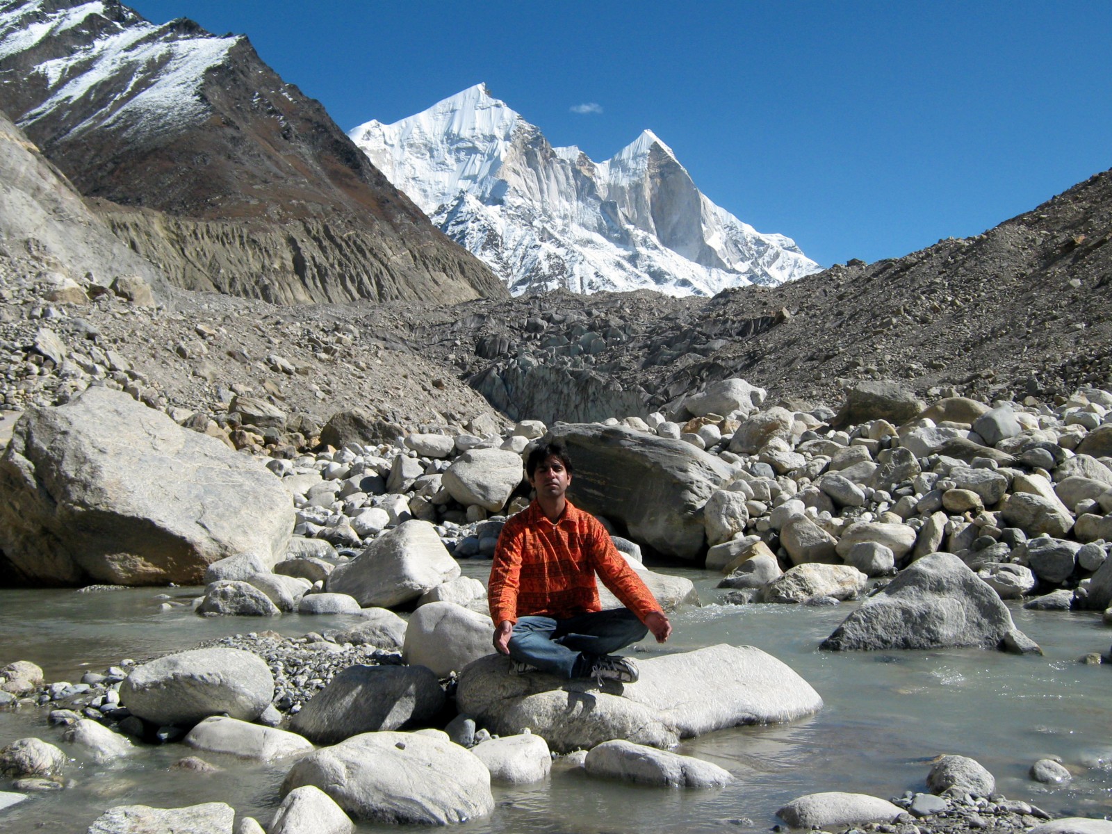 Gaumukh - Hill Station of Uttarakhand