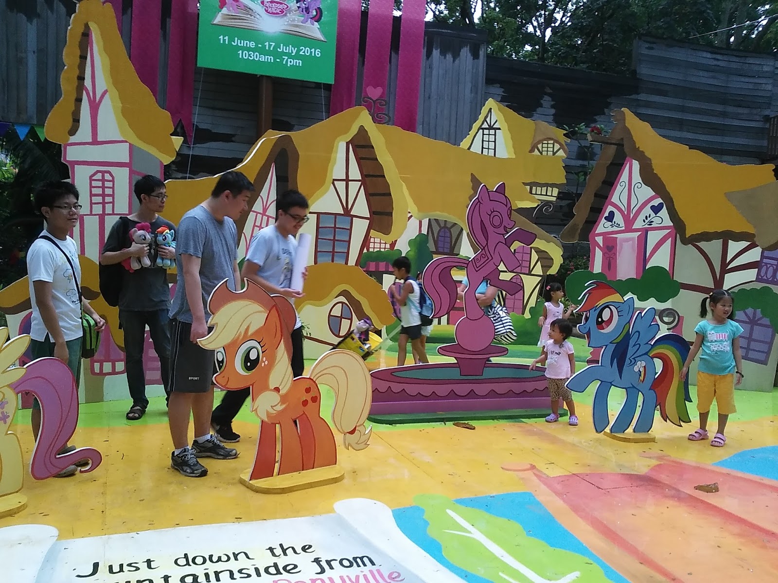 Equestria Daily - MLP Stuff!: Close Up Shots of "Storytelling Comes ...