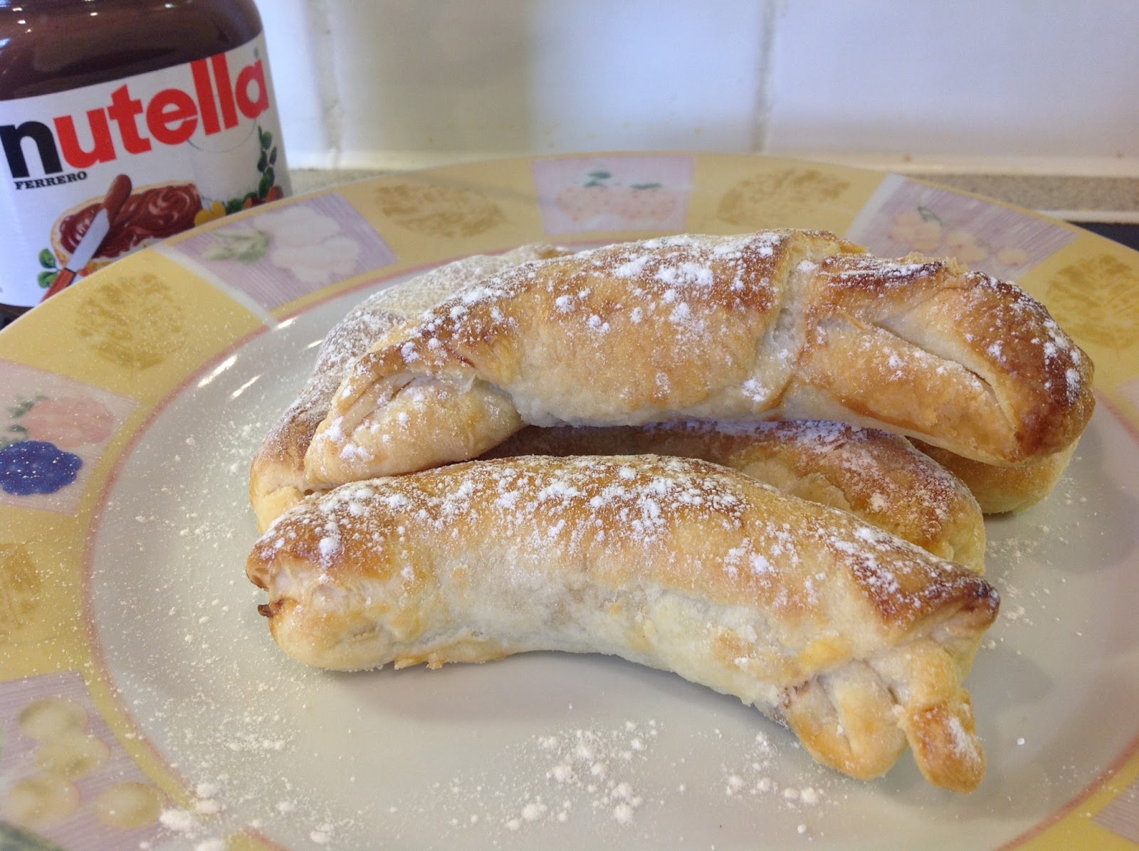 This Muslim Girl Bakes: Quick Nutella Croissants