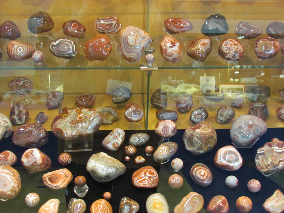 The Agatelady: Adventures and Events: Celebration of Agates Show -- Post 4