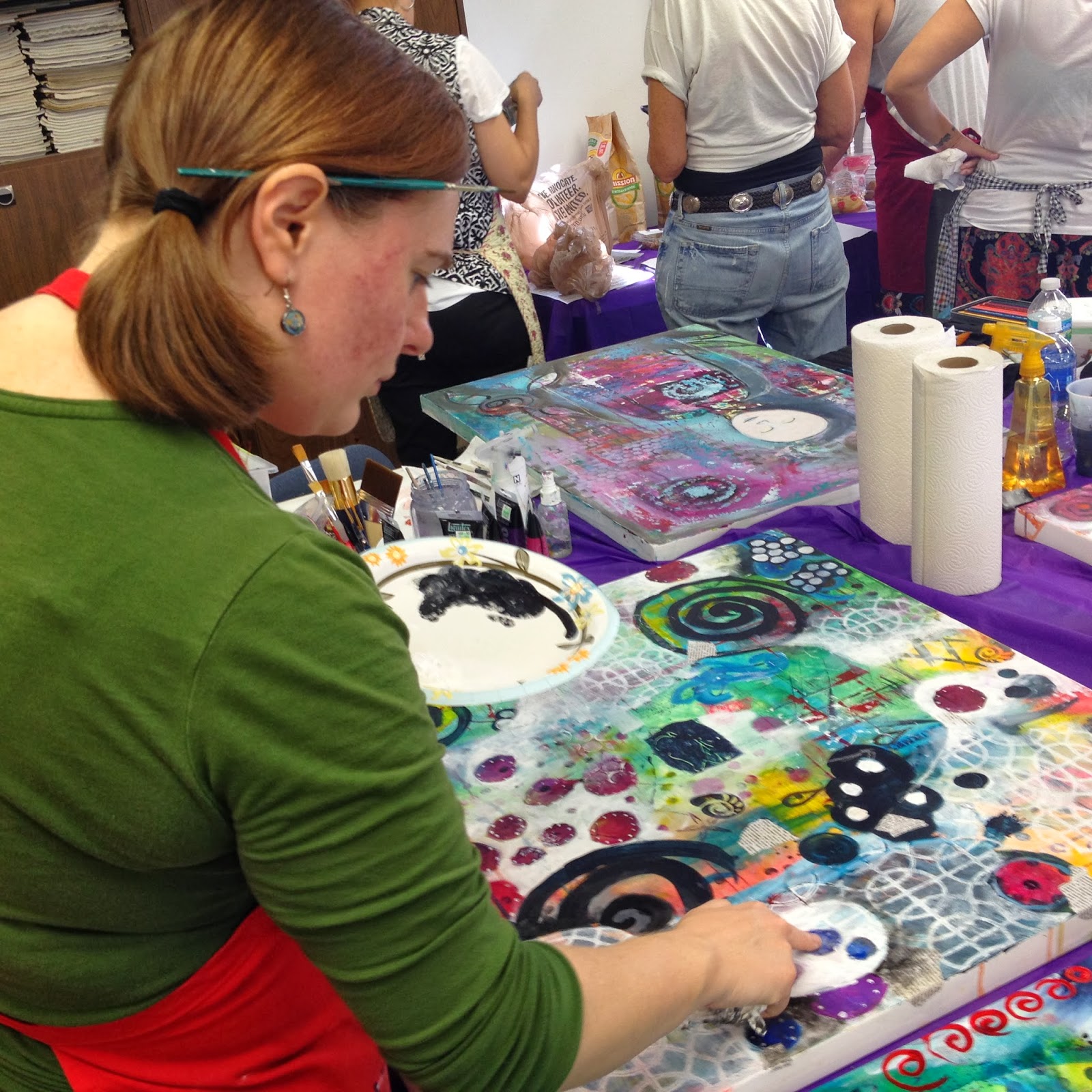 Artist-Ri Studio: Tracy Verdugo and Paint Mojo St. Petersburg