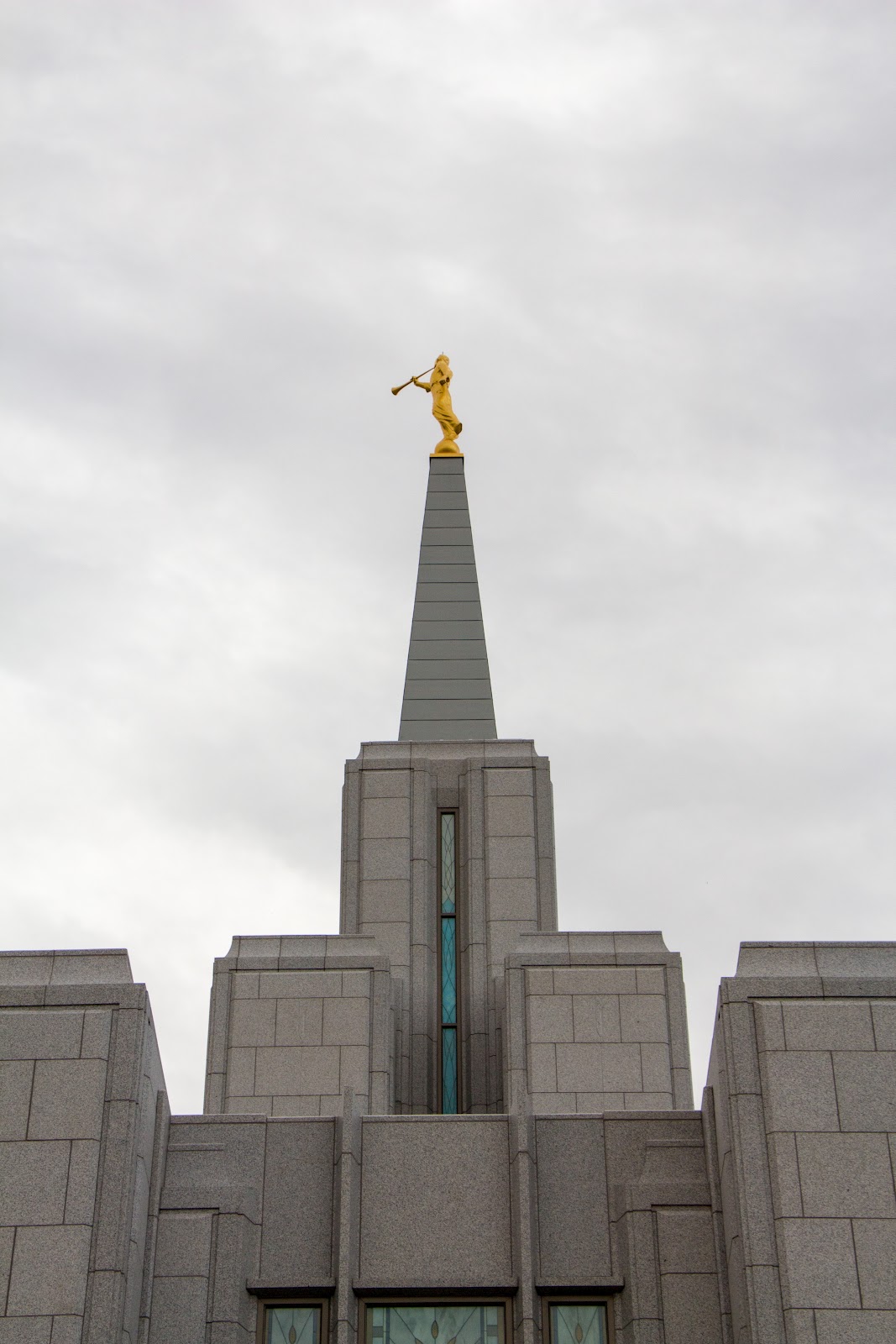 Larsen Lunacy: Calgary, Alberta LDS Temple Open House