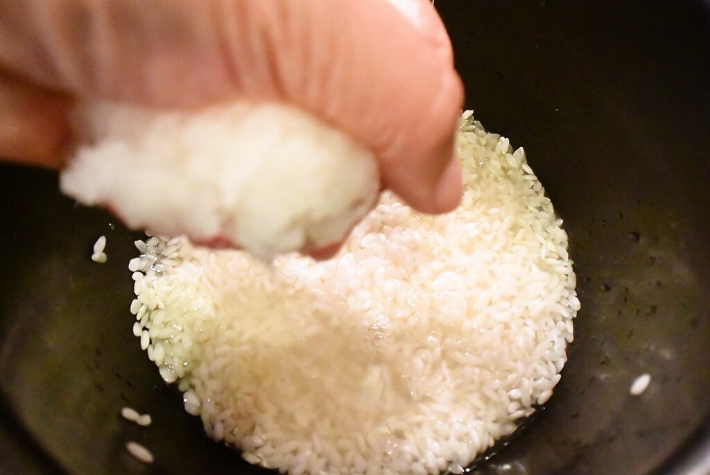 Recipes for Tom: Kabugohan / steamed rice with Japanese turnip