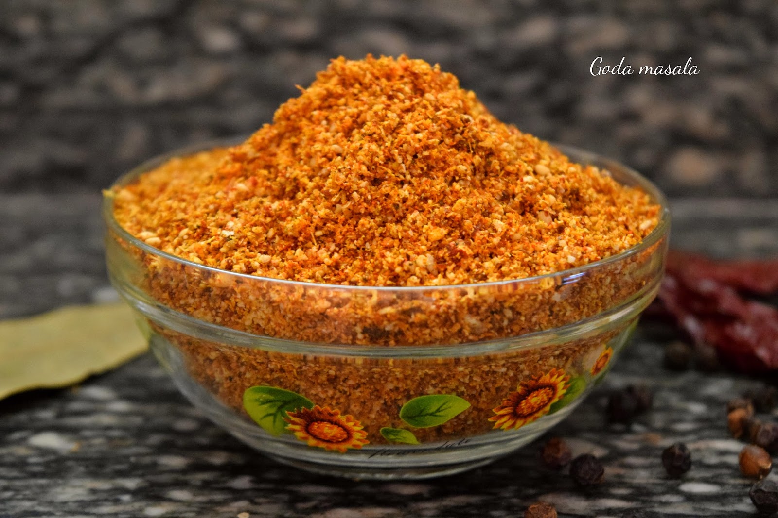 Poorni's Cookbook: Goda Masala ~~ Maharashtrian recipes