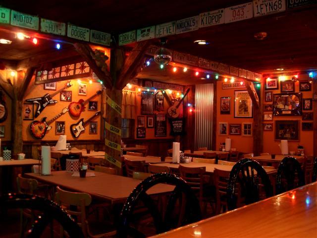 What's To Eat? : Dining Out: KC's Rib Shack, Manchester, NH