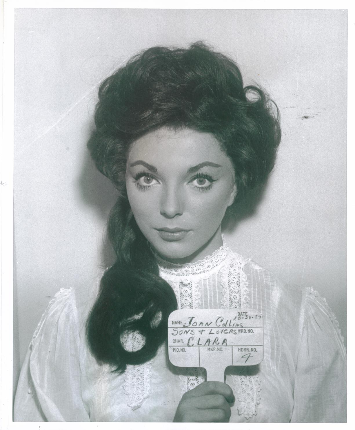 LEGENDARY DAME!: PHOTO OF THE DAY : JOAN GETS THOSE SONS ANDS LOVERS ...