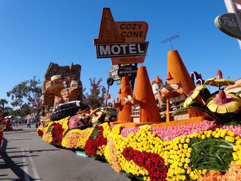 Brian & Patty's Awesome Adventure!: Rose Parade Floats!