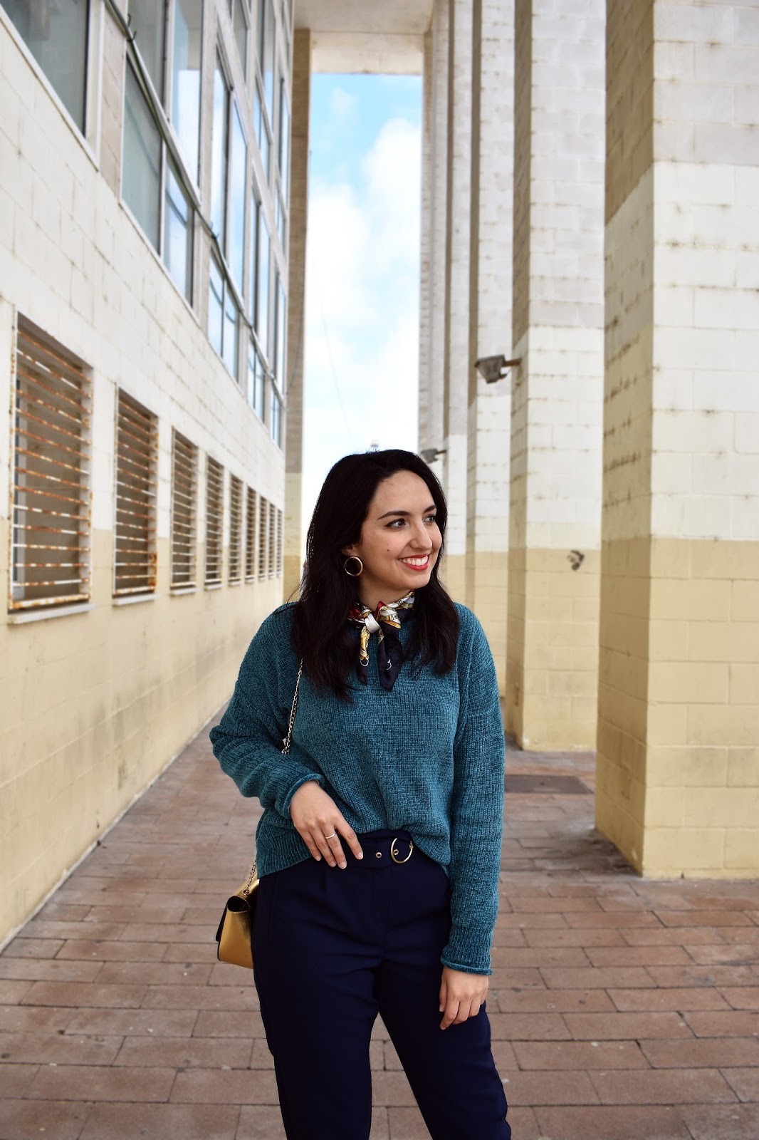 ¿OUTFIT AZUL Y VERDE? - Cris Casual