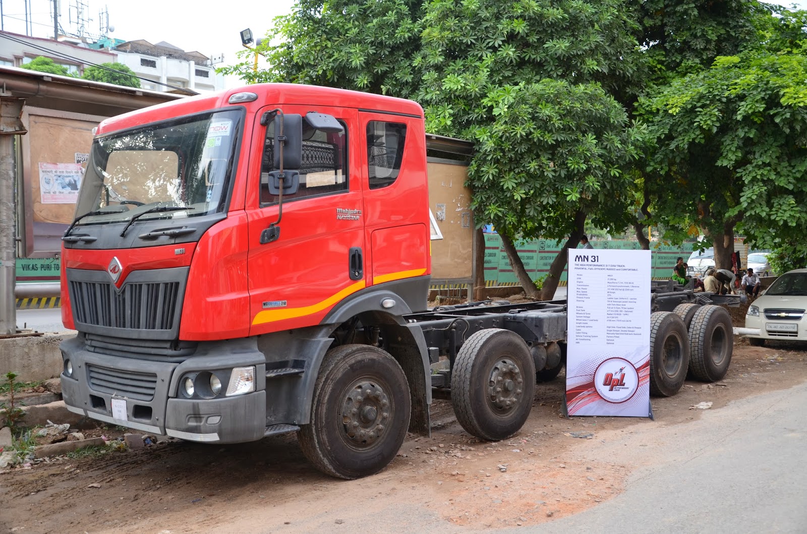 Mahindra Truck and Bus : Masters of the Market Load Operators Segment ...