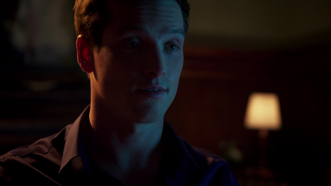 ausCAPS: Sam Cassidy shirtless in Guilt 1-01 "Pilot"