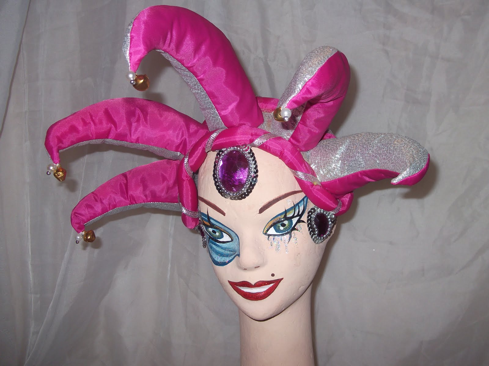 Fantasías Cotillón: CARNAVAL DE VENECIA (Gorros en telas)