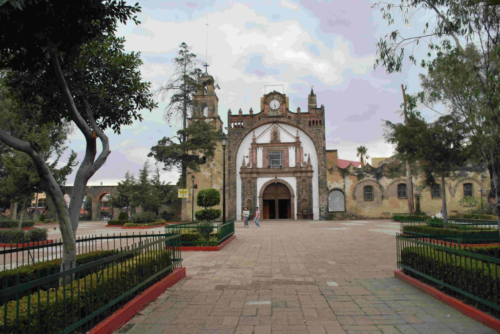 CONOCER MÉXICO POCO A POCO: - El atrio y la 'cruz atrial' en México