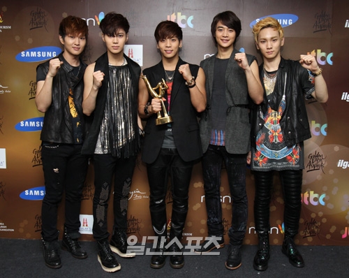 SHINee 2013 Golden Disk Awards Mega Post