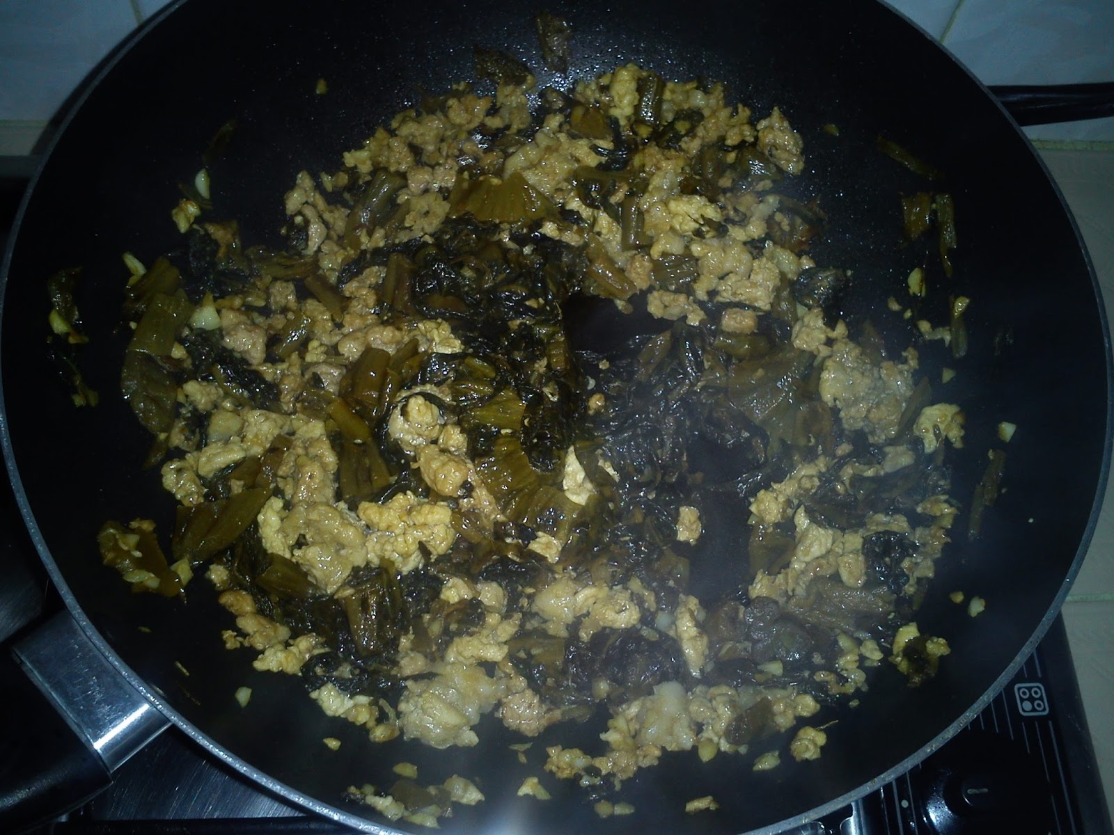 Cooking Pleasure: BRAISED TAUPOK WITH MEI CAI