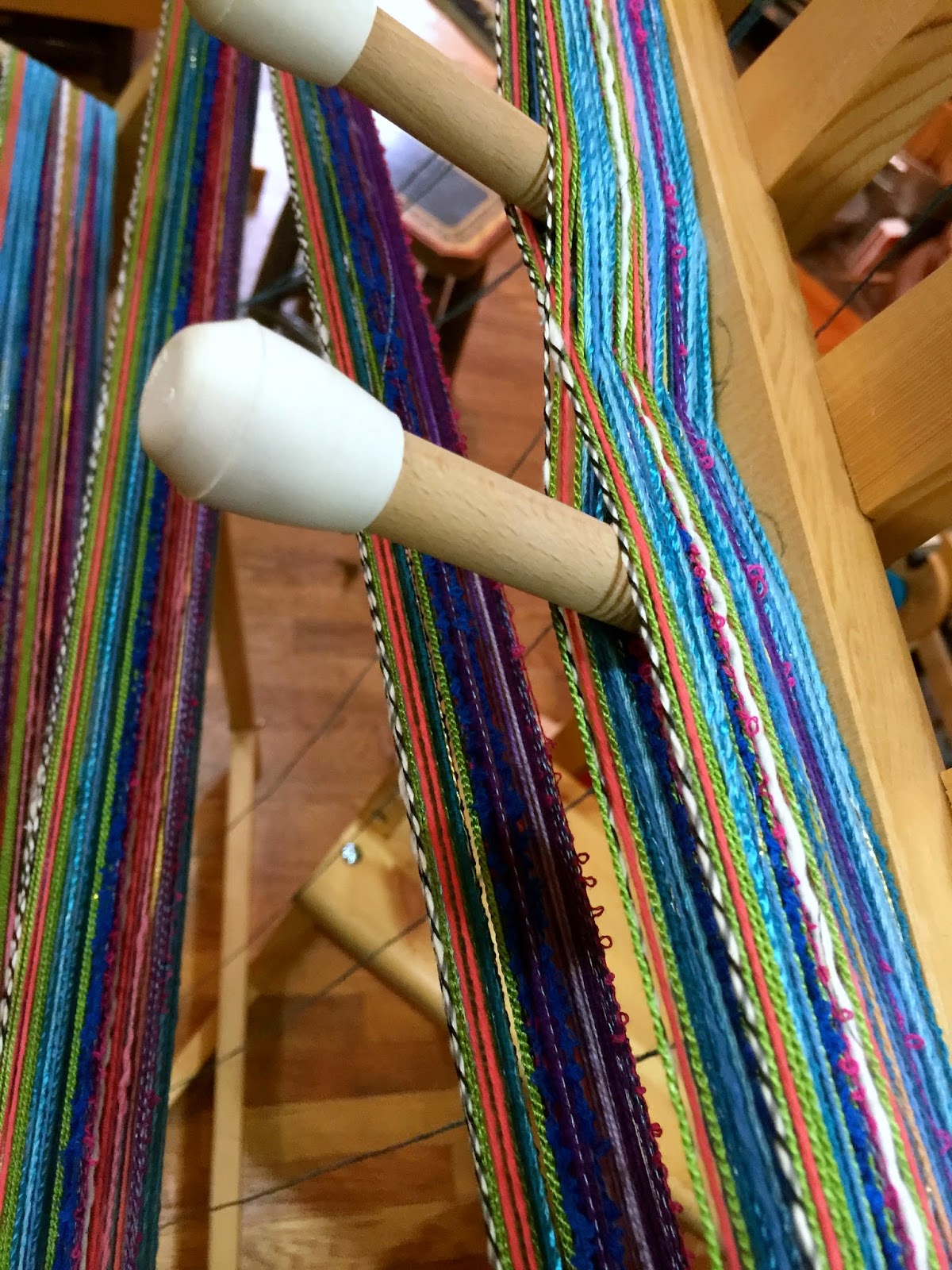 CENTERING WITH FIBER: Winding a warp on my Saori warping frame and ...