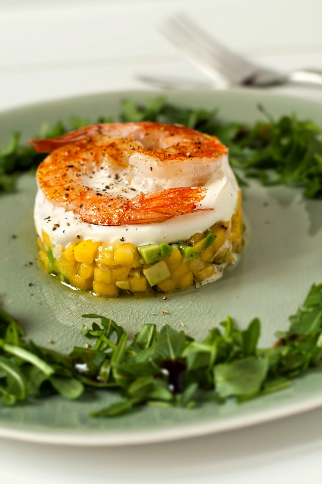 Tartaar van mango en avocado met scampi's - Knack Weekend #1 - Hap en Tap