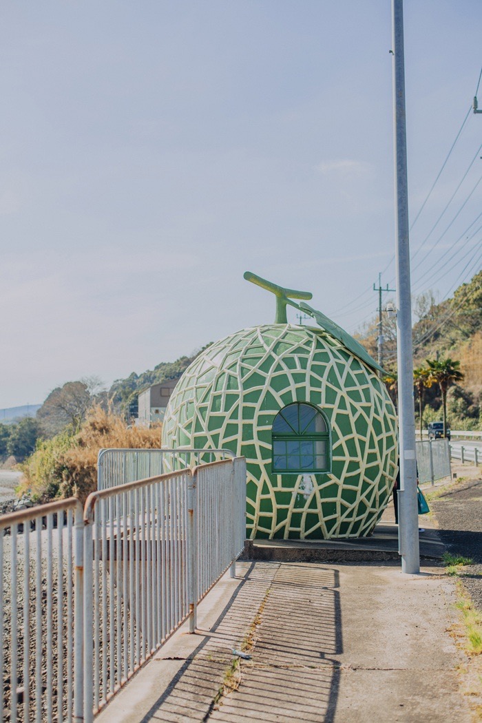 Burntfeather: Japan Road Trip - Fruit Bus Stops