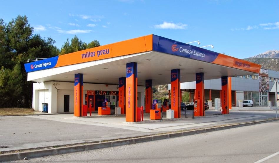 CAMPSARED BLOG: REPSOL Y CEPSA SE SUMAN AL "LOW COST"