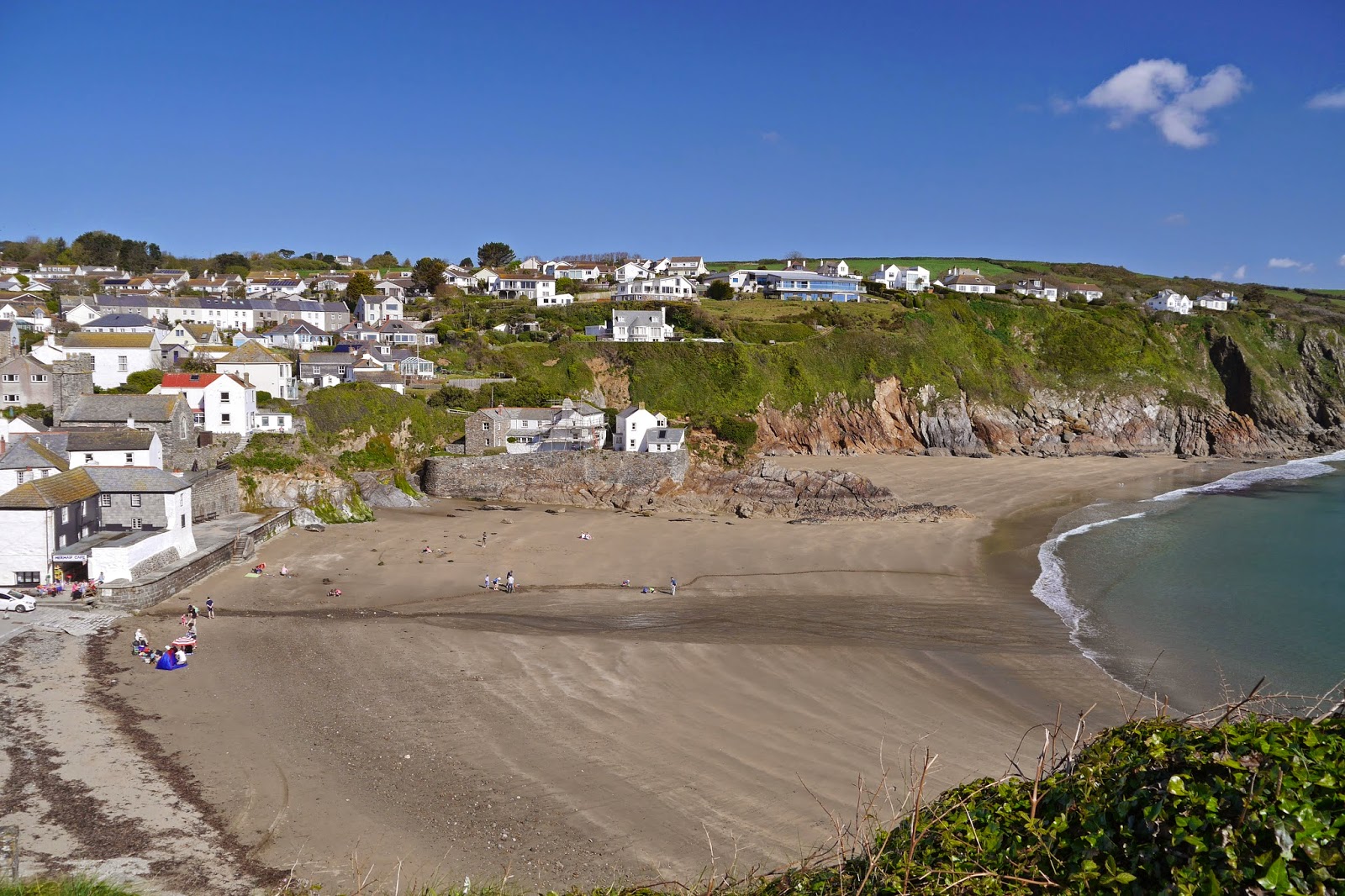 Walking in the country: Gorran Haven to Portloe (South West Coast Path 48)