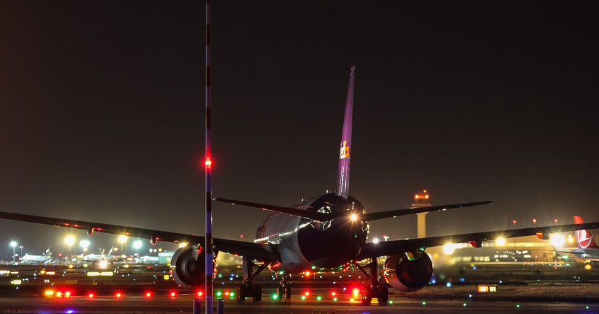 Aircraft Lighting: What do they mean? - Aircraft Nerds
