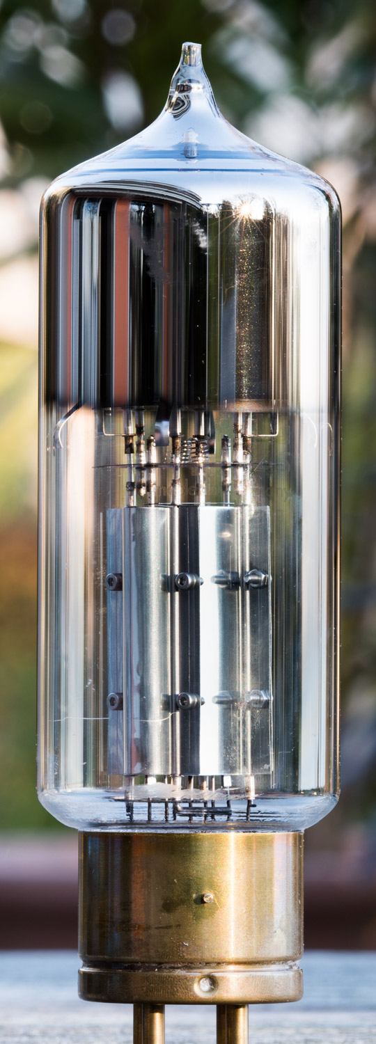 VinylSavor: ELROG ER242C - 211 With Molybdenum Plate