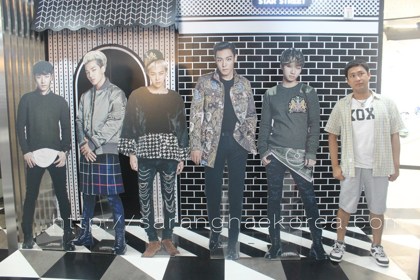 Meet And Greet K-Pop Stars At K-Style Hub (케이스타일허브)