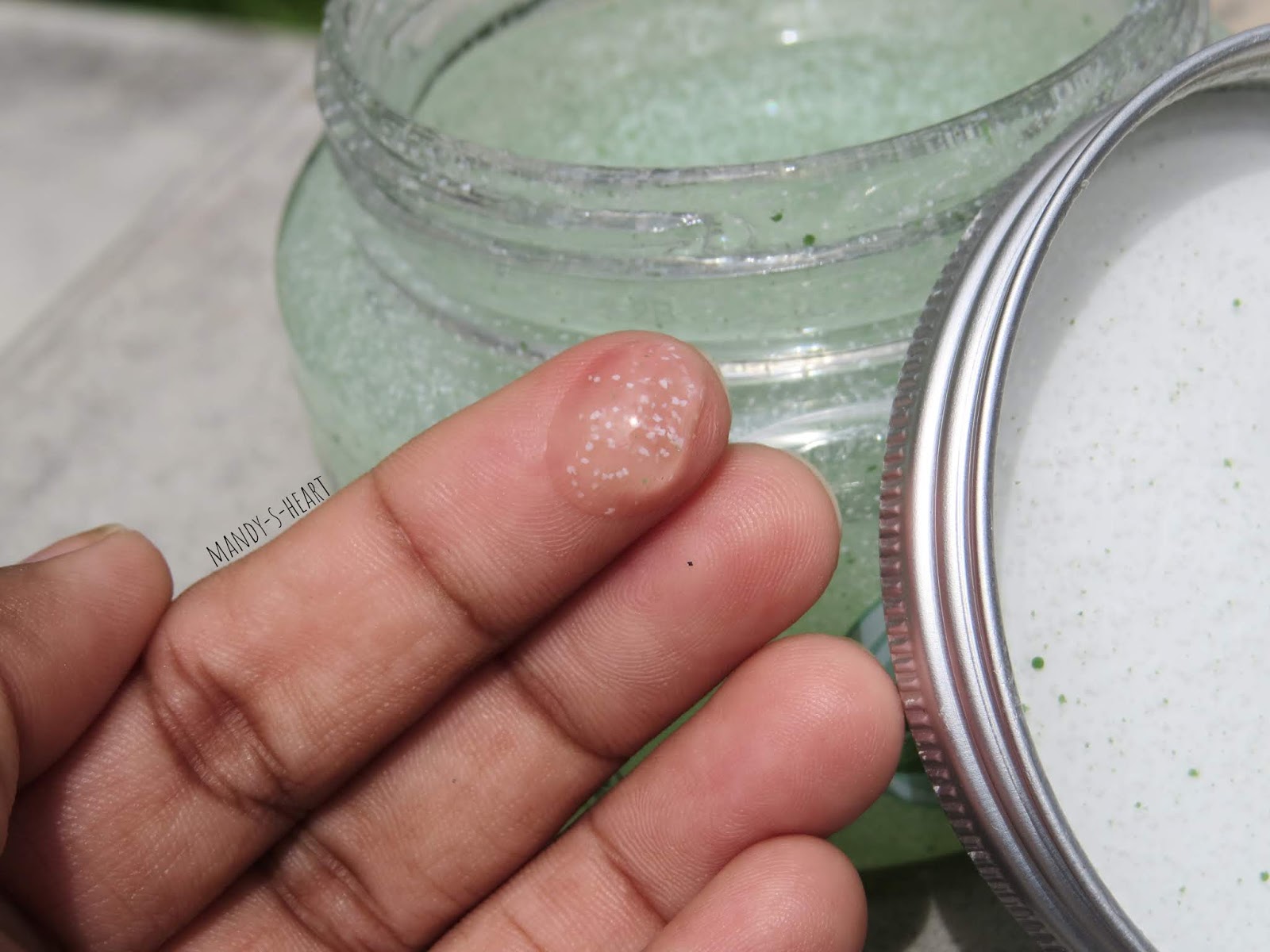 Review| The Body Shop Fuji Green Tea Body Scrub - Mandy-S-Heart