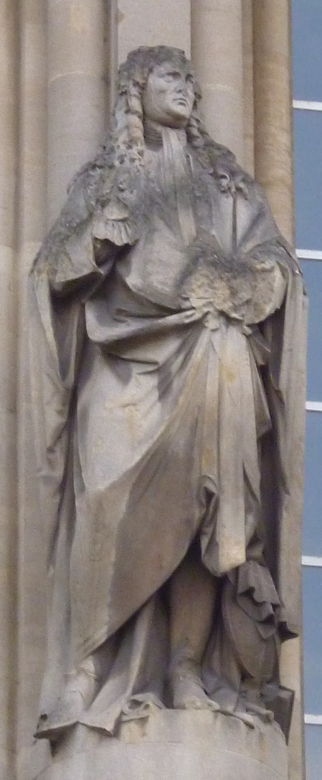 Dr Tony Shaw: The Arkwright Building, Nottingham, and Its Statues