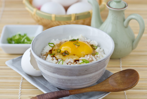[Japanese Recipes] Tamago Kake Gohan - Egg Over Rice - All Asian ...