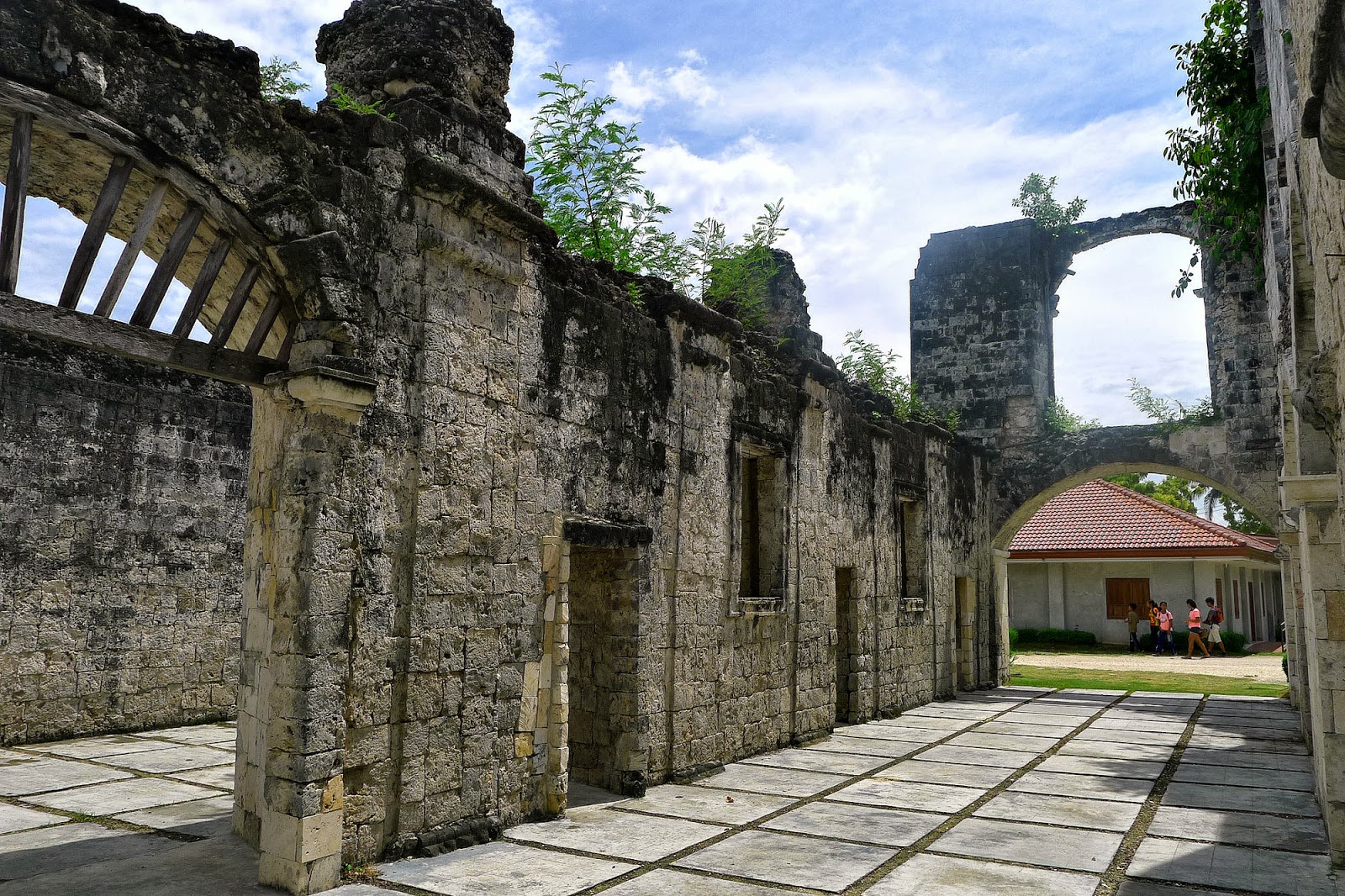 - tey's fleeting moments -: Cebu Series: The Ruins in Oslob