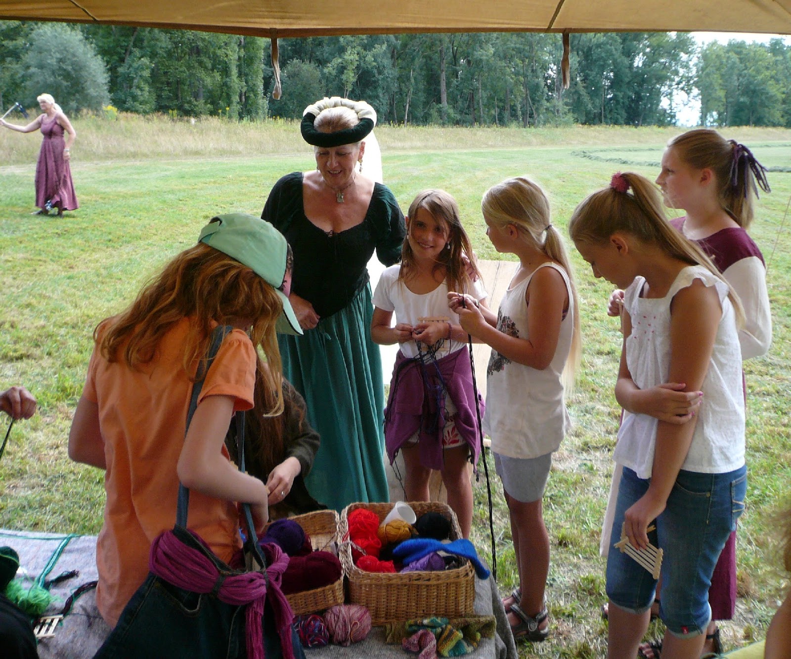 Gisi's Blog - Von Tag zu Tag: Mittelalter im Ferienprogramm