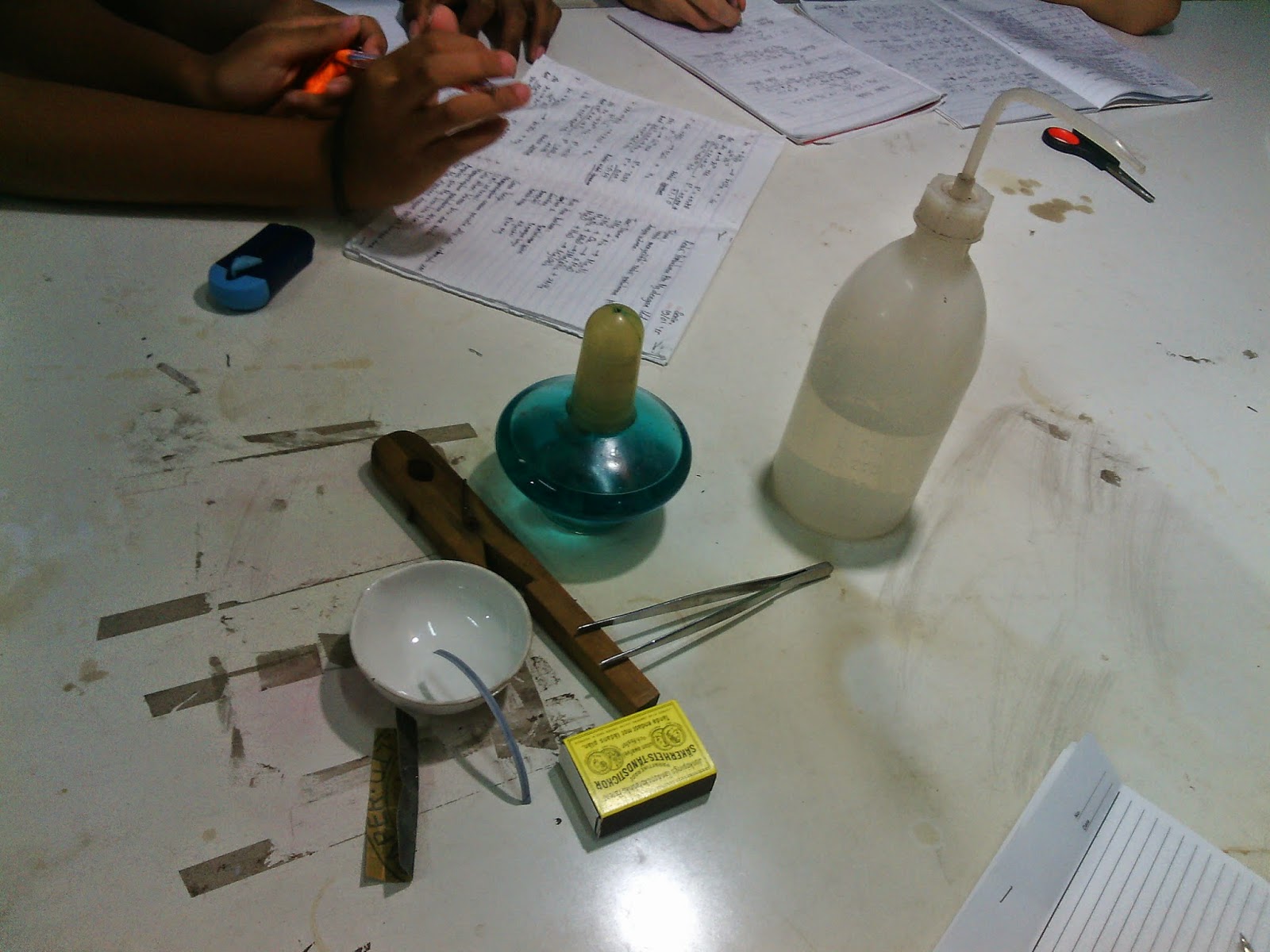 Reaksi Pembakaran Pita Mg Dengan Udara ~ Ferdy Armstrong Blog