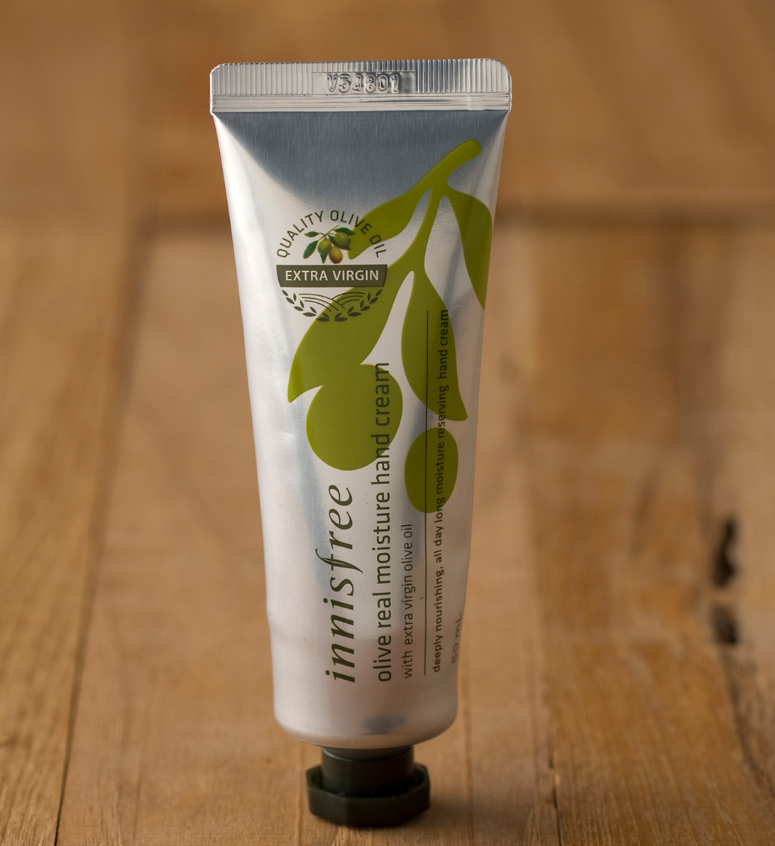 Review on Olive real moisture hand cream by Innisfree - Faceless Beauty ...