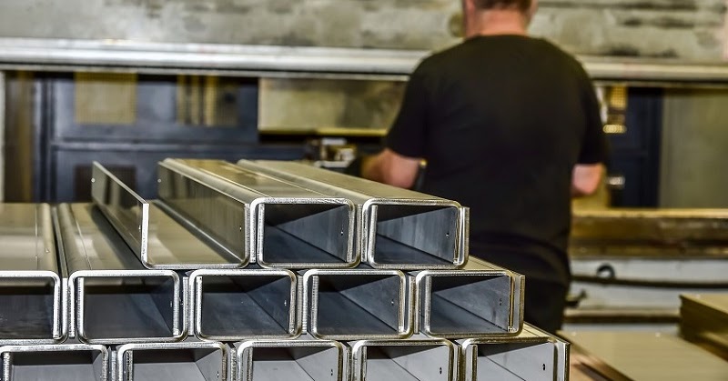 the AUSSiE Info: Tips to Choosing the Best Steel Suppliers for Your Project