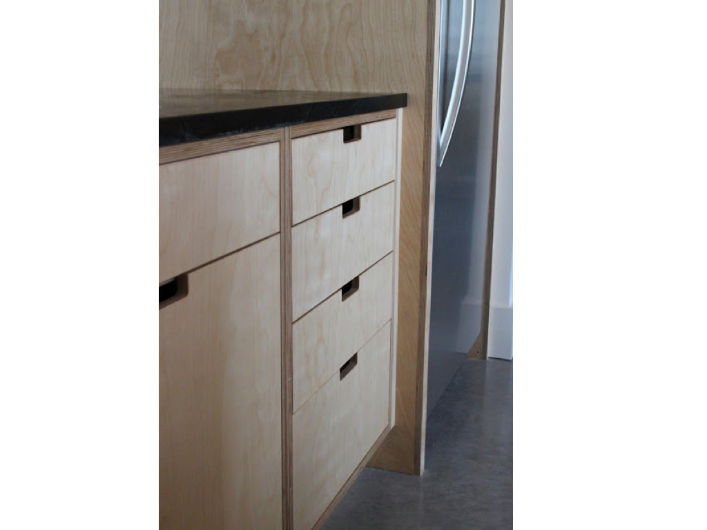 WEST END COTTAGE: Kitchen Cut-Out Handles