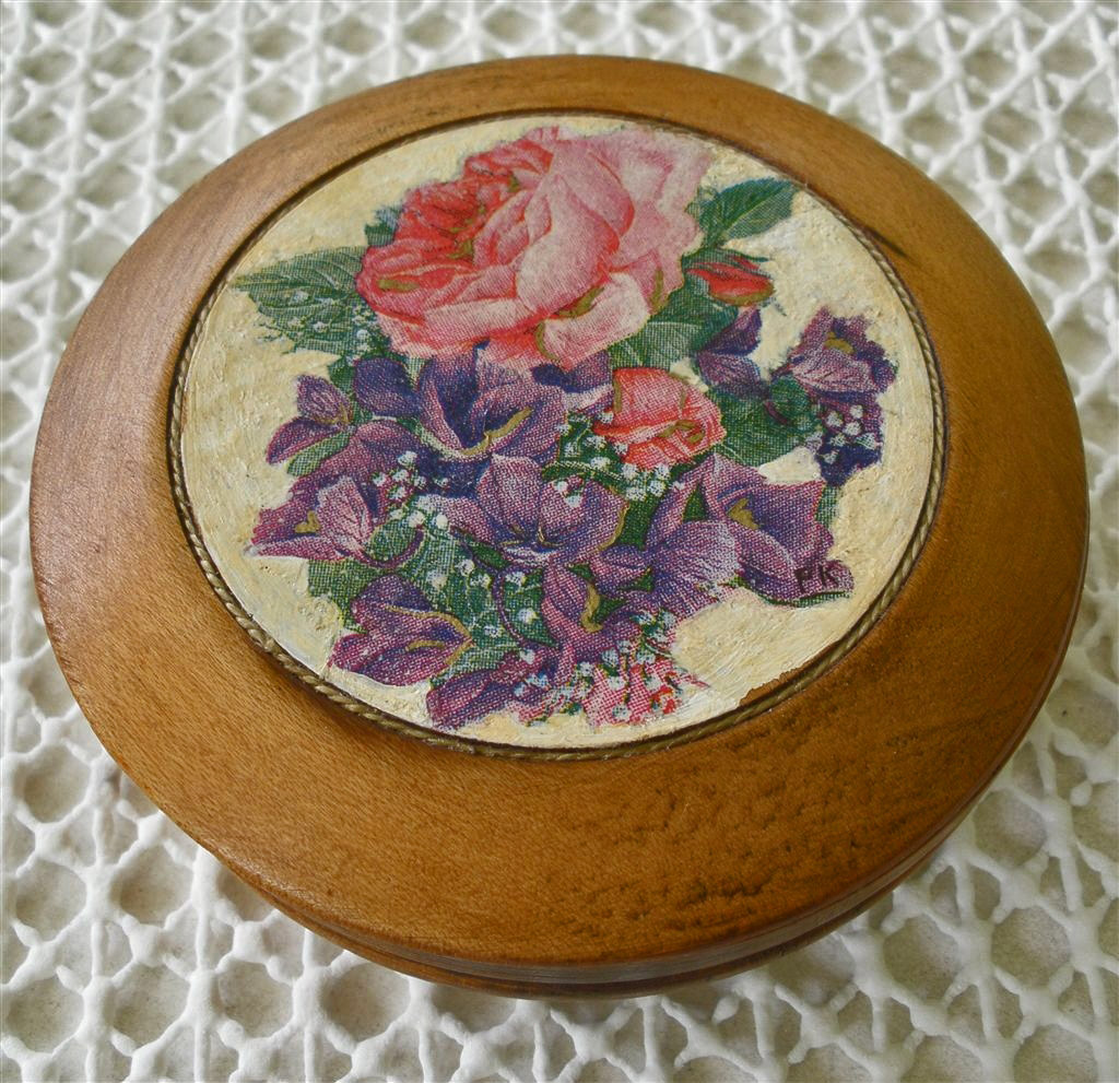 MARIETTE'S BACK TO BASICS: {7 More Romantic French Rose Boxes}