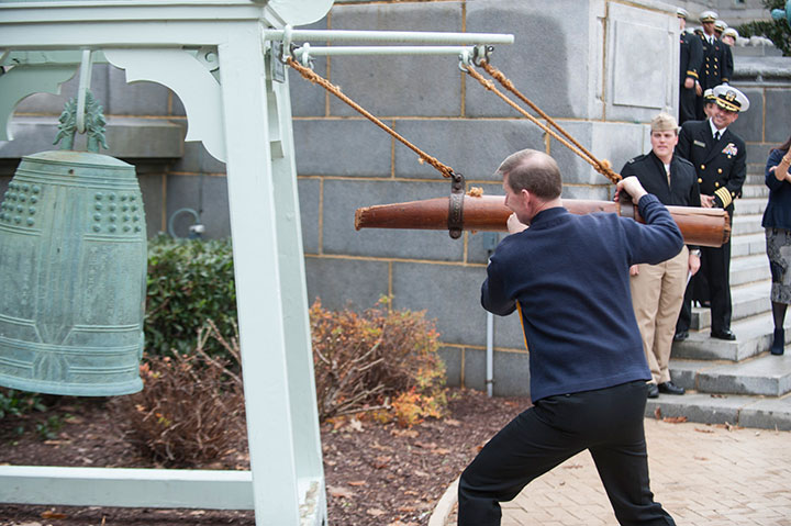 The Trident: USNA Bell Ringing Ceremony Celebrates Wins Over Army