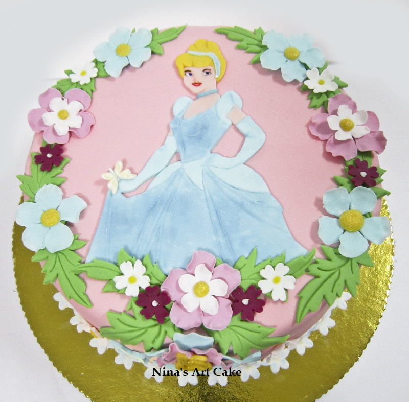 Nina's Art Cake: Tort cu printesa