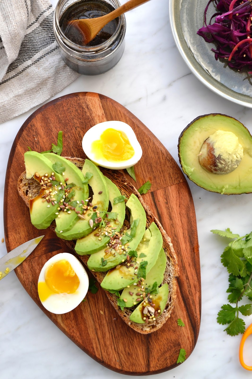 Simple comme le parfait toast à l'avocat