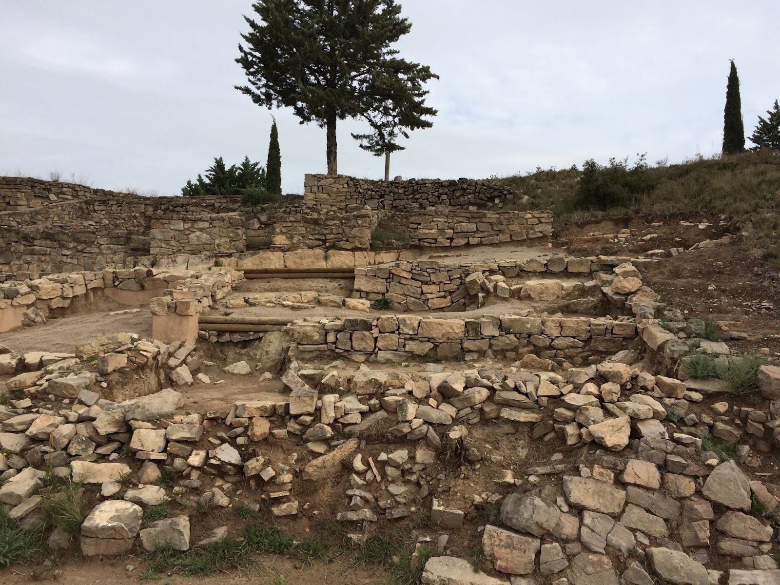 Fins el poblat Ibèric del Cogullo.