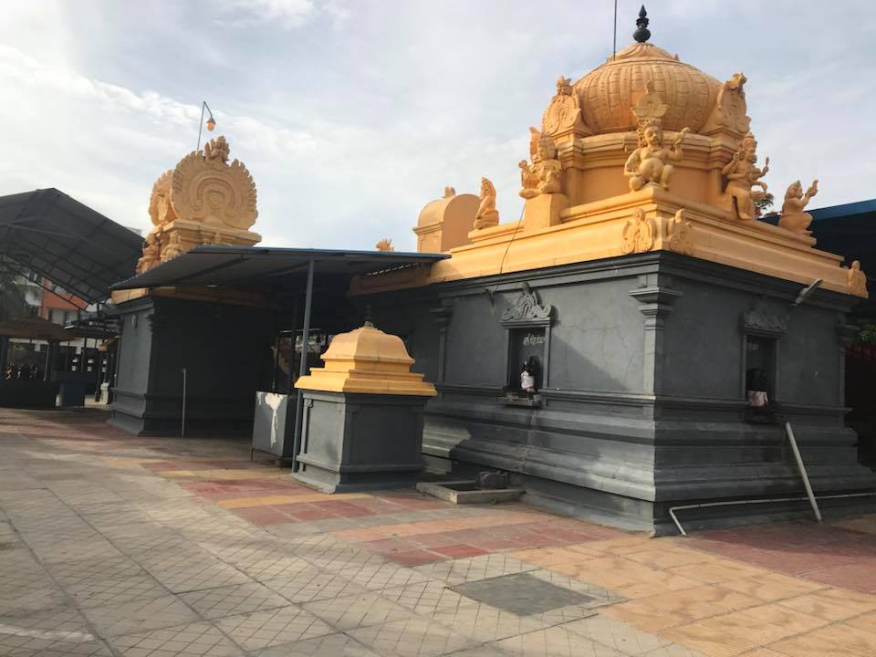 OmNamaSivaya: Sri Swarnapureeswarar Temple, Vengaivasal