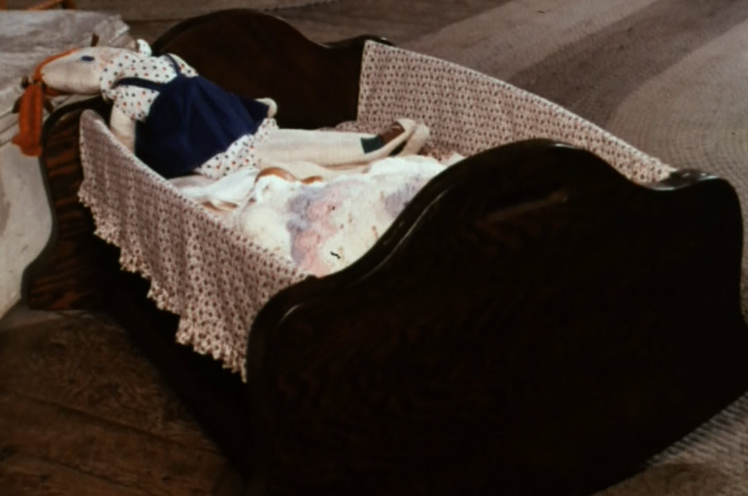 The Retro Rocket: Waltons 2.19: The Cradle