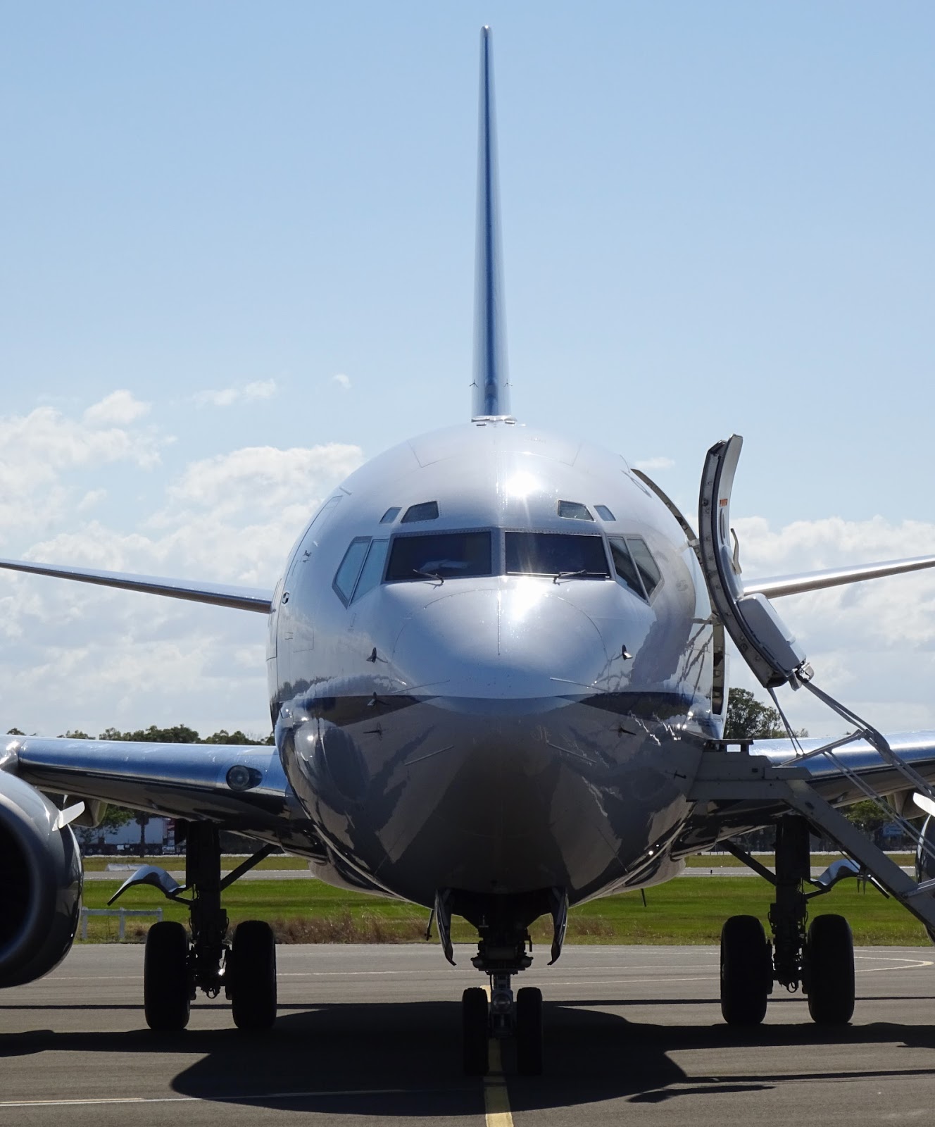 Air Queensland.blogspot: RAAF Boeing 737-700 (BBJ) A36-002 visits ...