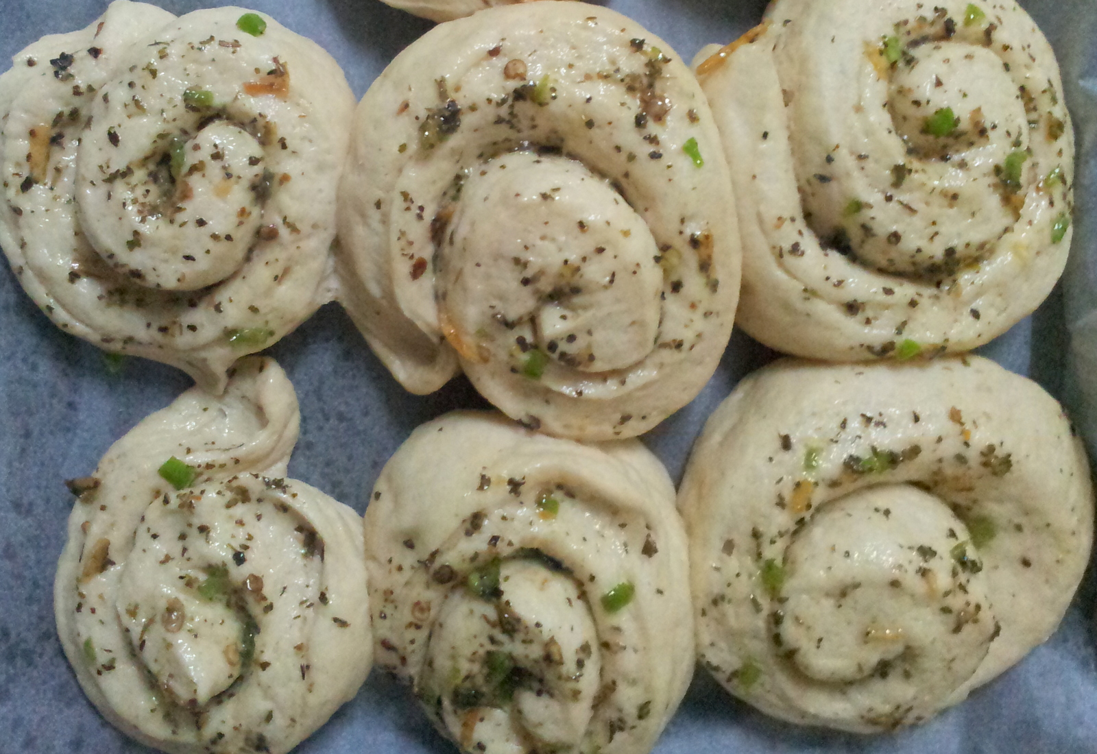 A Liberal dose of MASALA.: Herbed Garlic Rolls