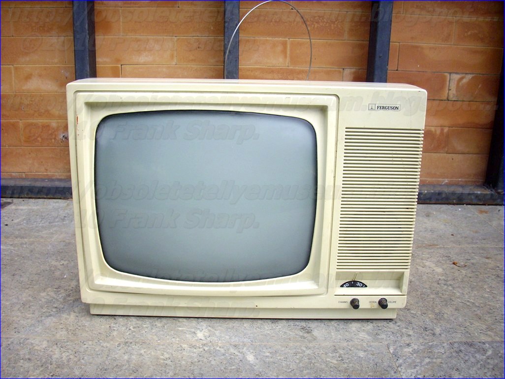 Obsolete Technology Tellye !: FERGUSON MOD. 38030 YEAR 1986