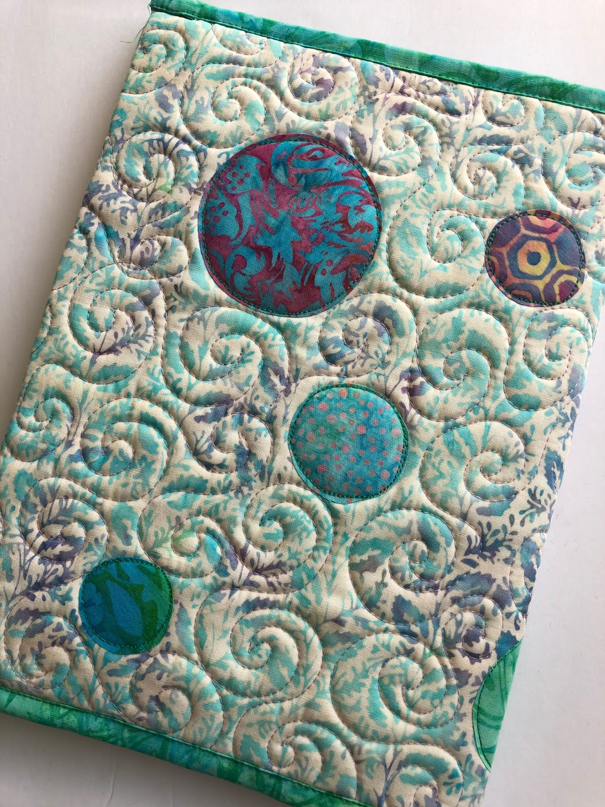 PamelaQuilts: Joy Journal Cover - Project Quilting 10.5